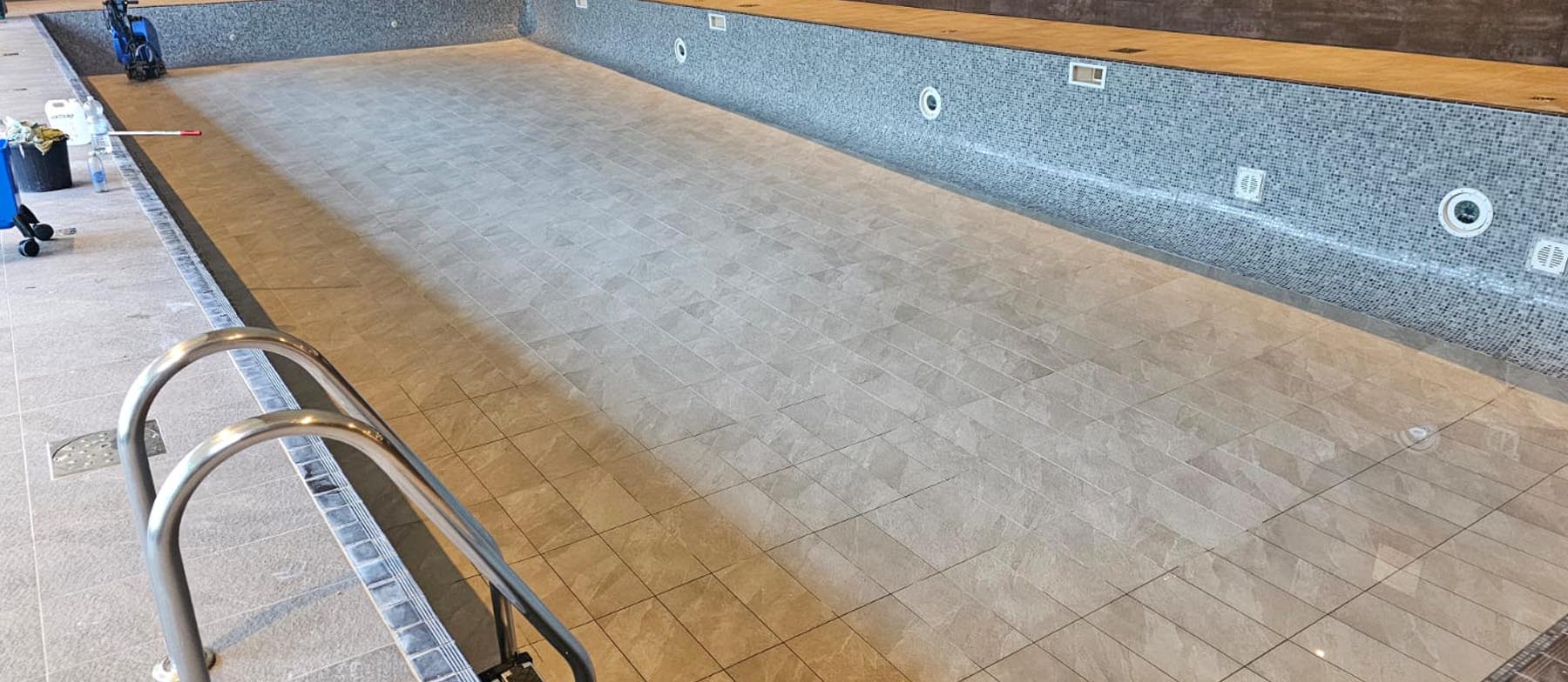 Swimming pool dry refurbishments | UK Diveworks